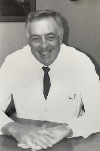 Dr. John R. Peterson, "Doc Pete" Obituary January 17, 2022 - Hoff ...