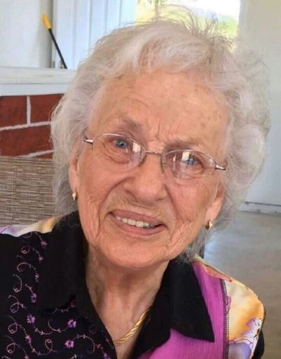 Hollyce Peck Obituary October 26, 2021 - Zimmer Westview Funeral & Cremation Center