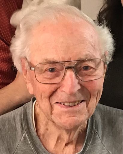 Robert W. Locke Obituary November 22, 2024 - Mockler Funeral Home