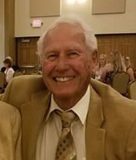 Norman E. Peterson Obituary 2021 - Roeder Mortuary