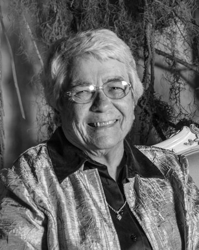 Ouida Carolyn Wells Obituary 2023 - Puckett Funeral Home, Inc.