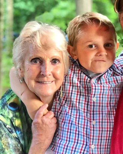 Julie Rae Wolfe Obituary October 3, 2023 - Combs-Hess Funeral Service