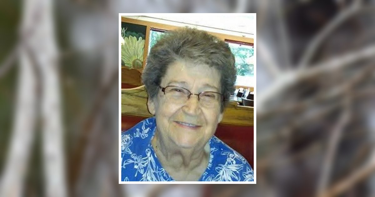 Lucinda Laabs Obituary June 12, 2025 - Konrad-Behlman Funeral Homes