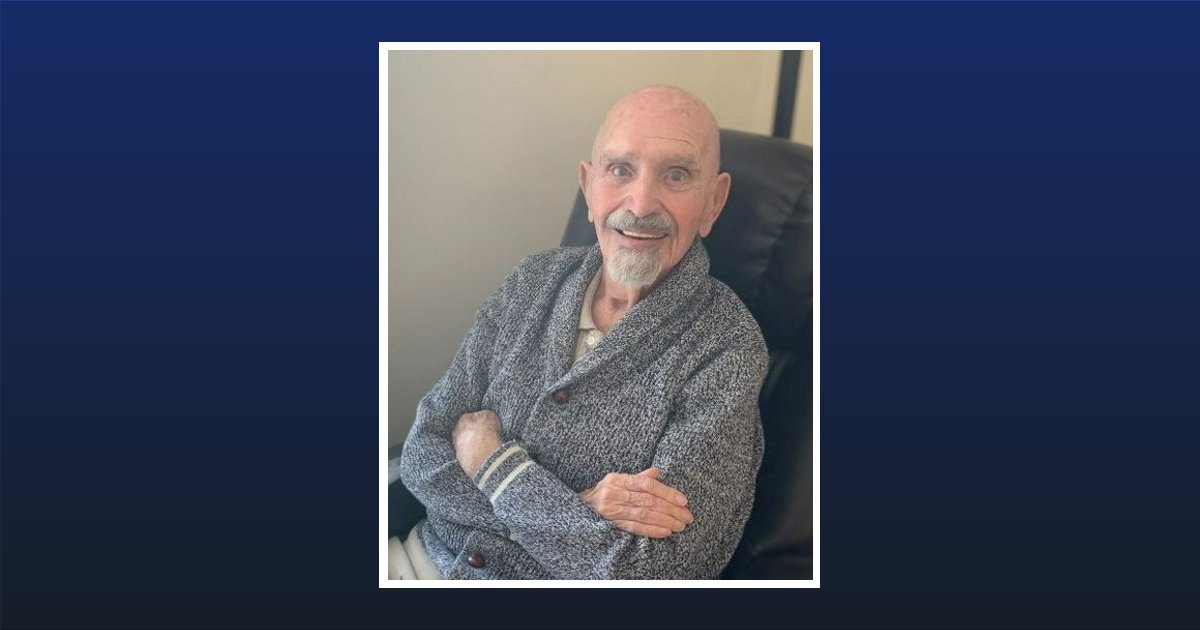 Roy Wahl Obituary November 1, 2024 - Martens Warman Funeral home