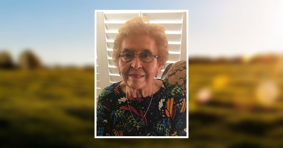 Leonarda Bustos Obituary 2022 - Sunset Memorial Gardens & Funeral Home