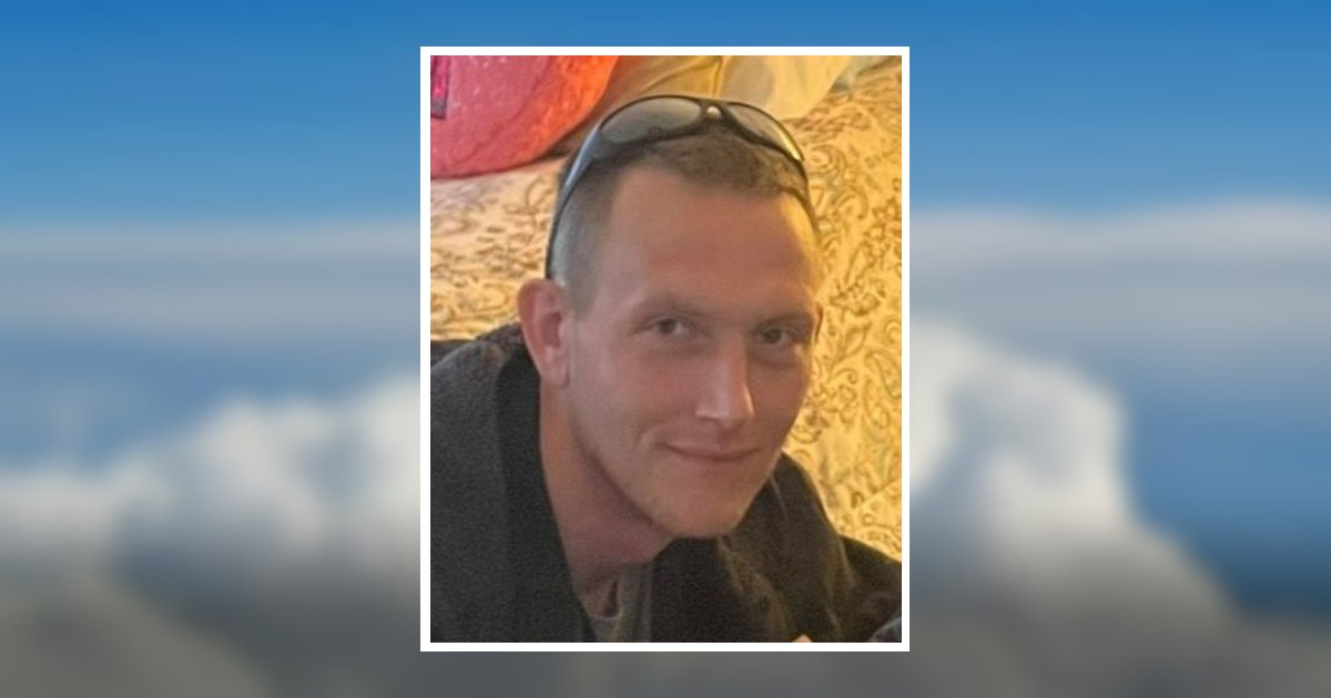 Chris Hollis Obituary December 9, 2023 - Riemann Family Funeral Homes