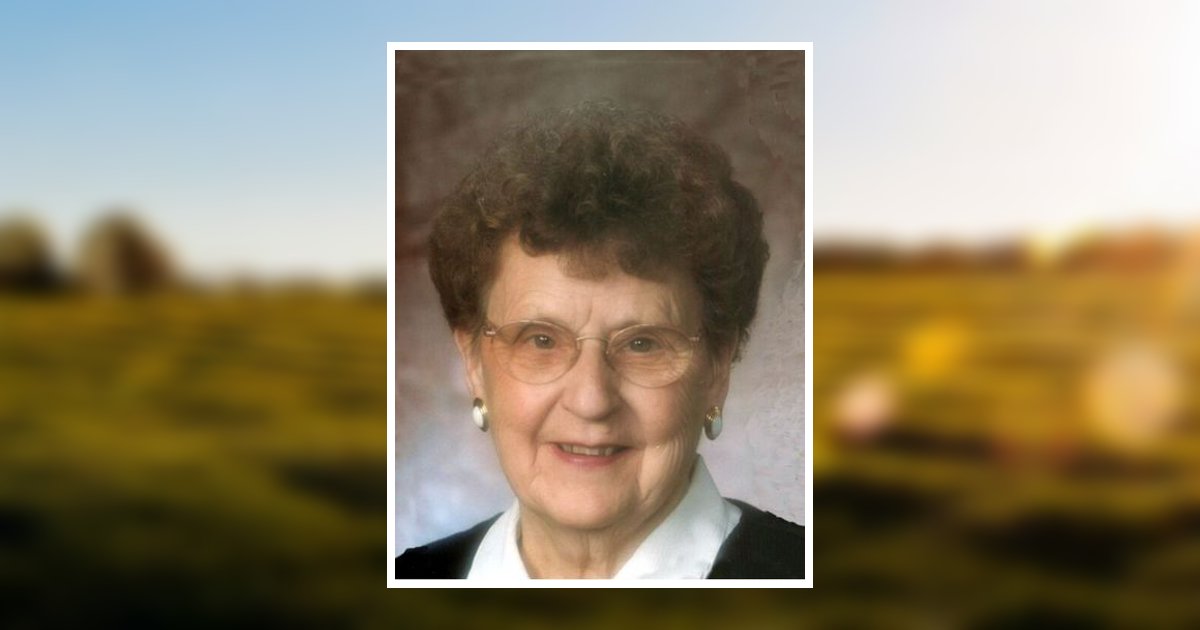 Vivian Lucille (Skogrand) Larson Obituary November 27, 2004 - Anderson-TeBeest Funeral Home