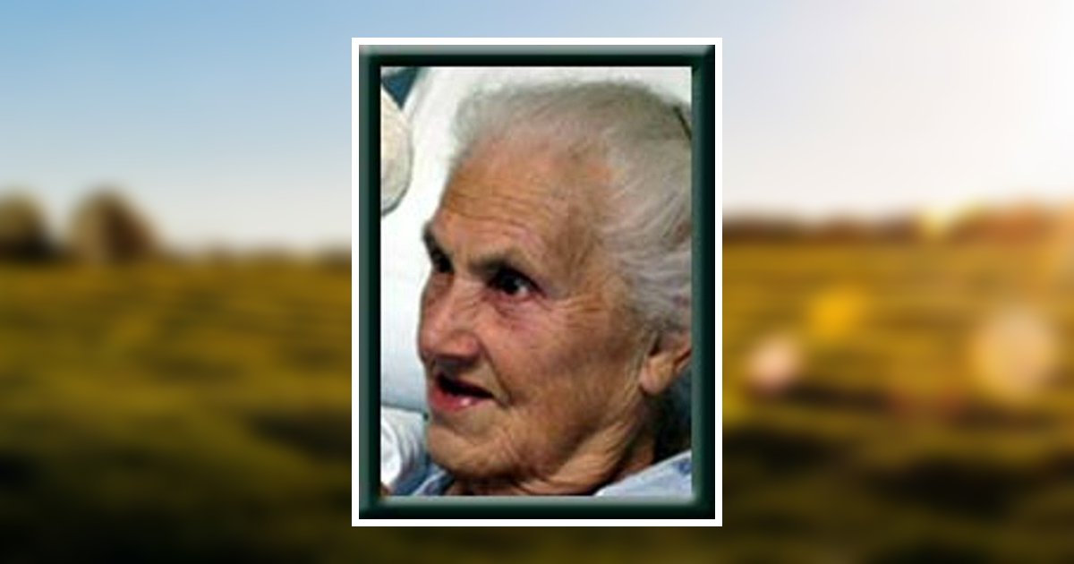 Edith Mavis Cunningham Obituary - Chandlers' Funeral Service