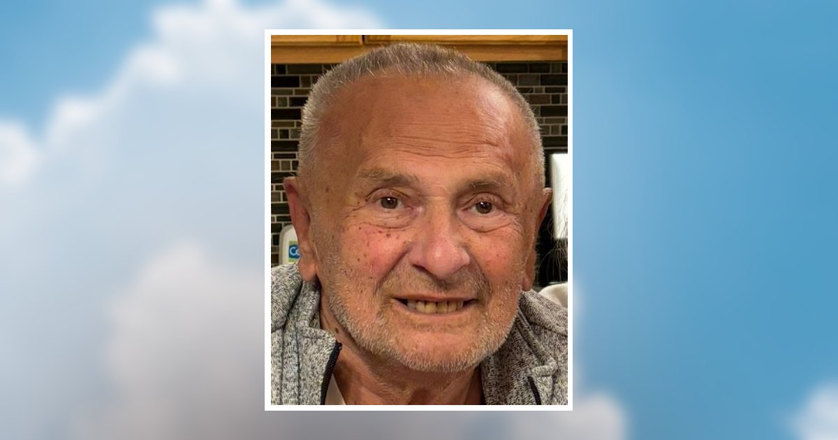 Domenico Saccente Obituary April 10, 2025 - Moloney Family Funeral Homes, Inc.