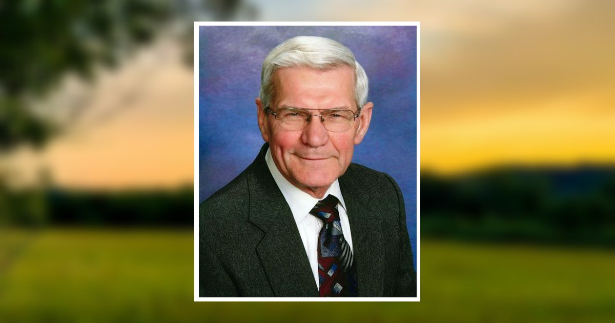 Harold Van Surksum Obituary September 15, 2024 - Hartquist Funeral & Cremation Services