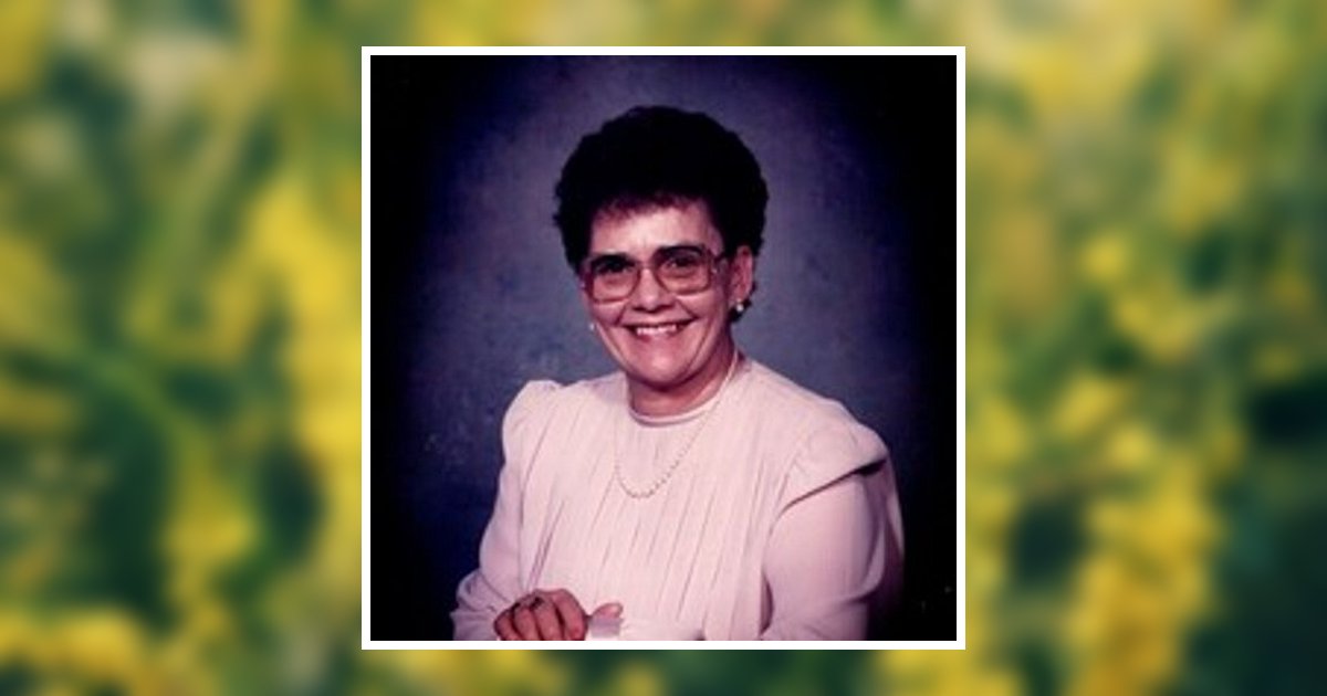 Gloria M. Hakes Obituary May 30, 2023 - Zwick and Jahn Funeral Homes