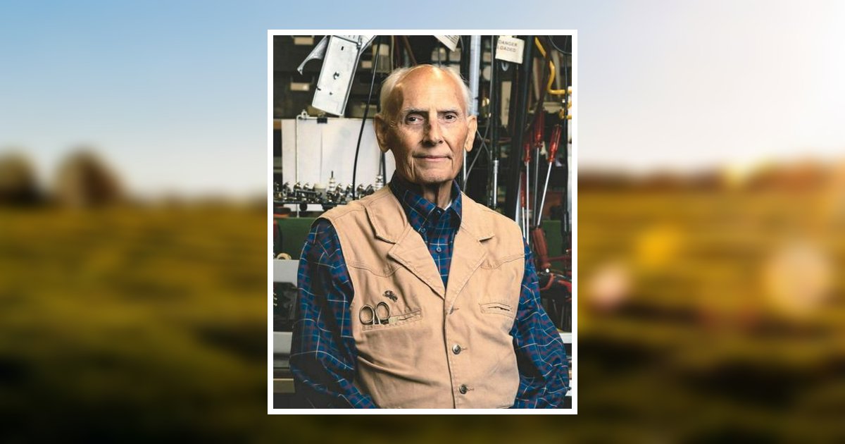 Neal Alexander Iund Obituary July 29, 2022 - Russon Mortuary & Crematory