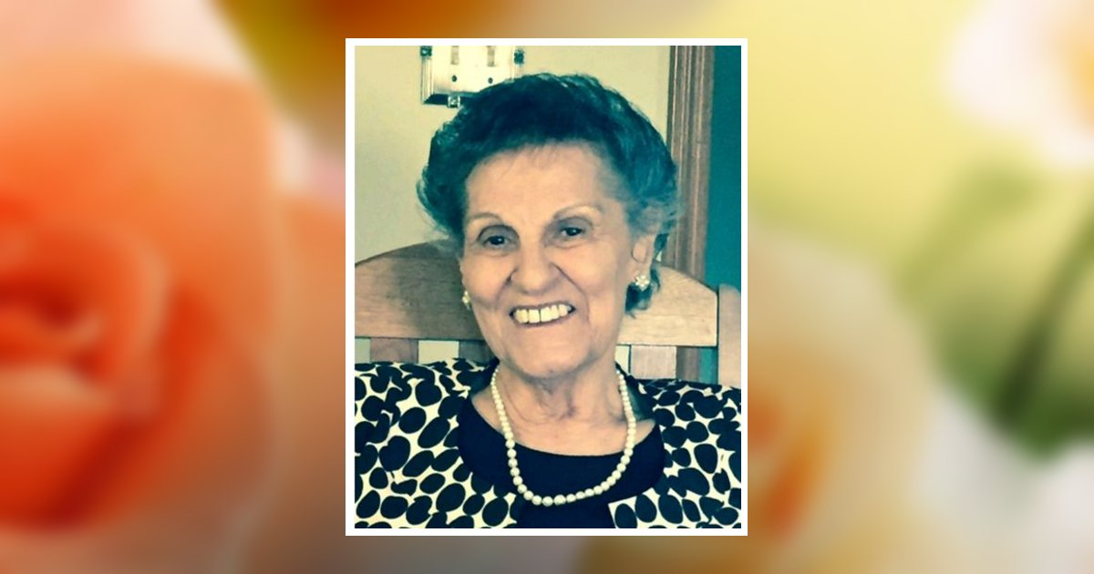 Penny Sofianopoulos Obituary November 18, 2023 - Flanner Buchanan Funeral Centers