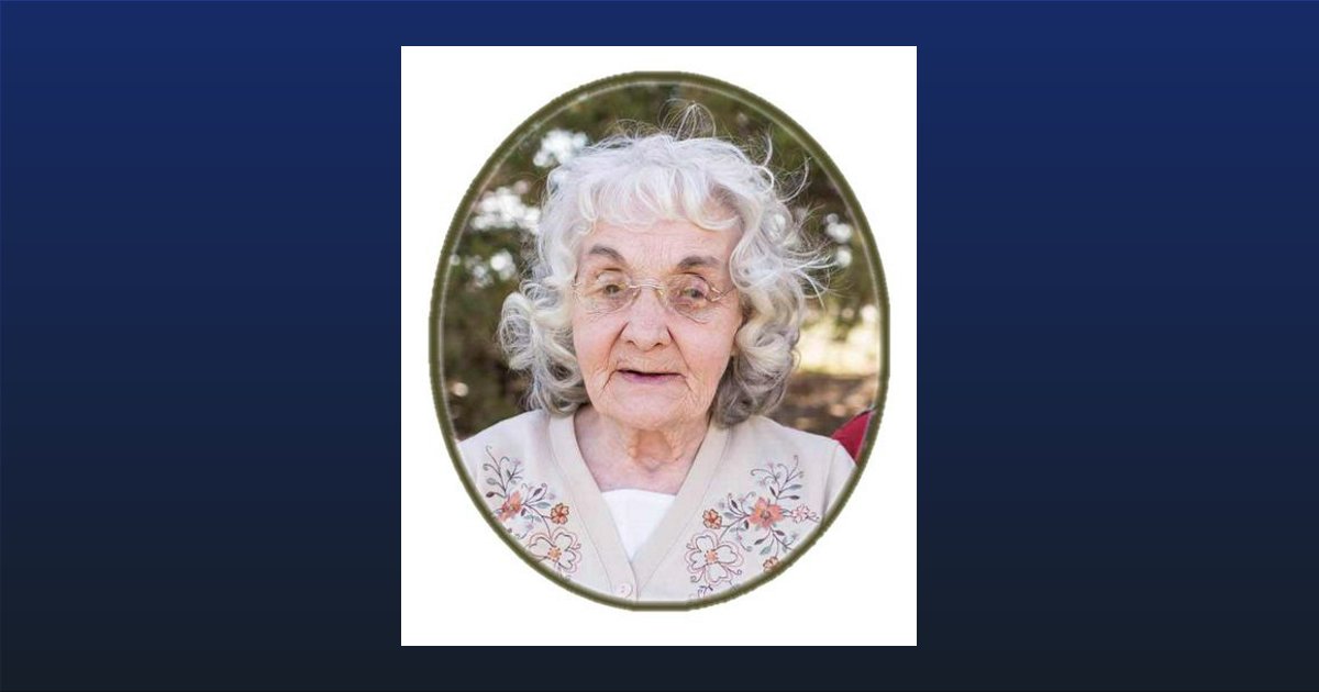 Phyllis Macumber Obituary June 15, 2022 - Chamberlain Chapel