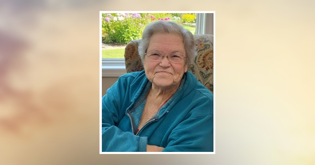 Joan Carolyn Robison Obituary December 25, 2025 - McKee Mortuary Inc.