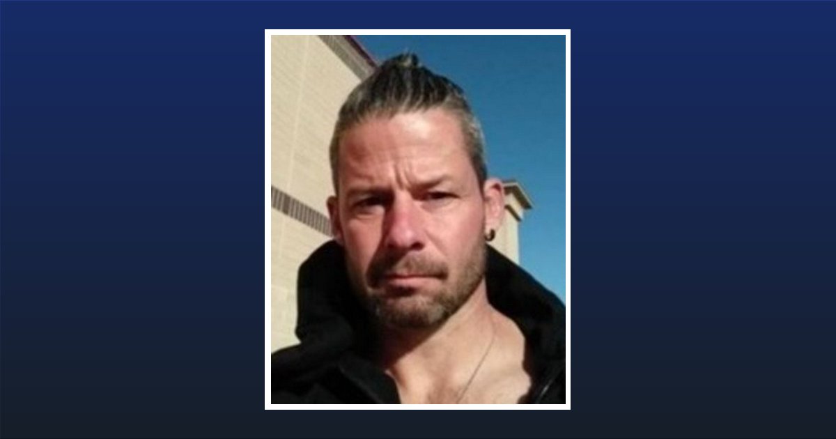 Shaun Justin Harder Obituary January 18, 2024 - Martens Warman Funeral home