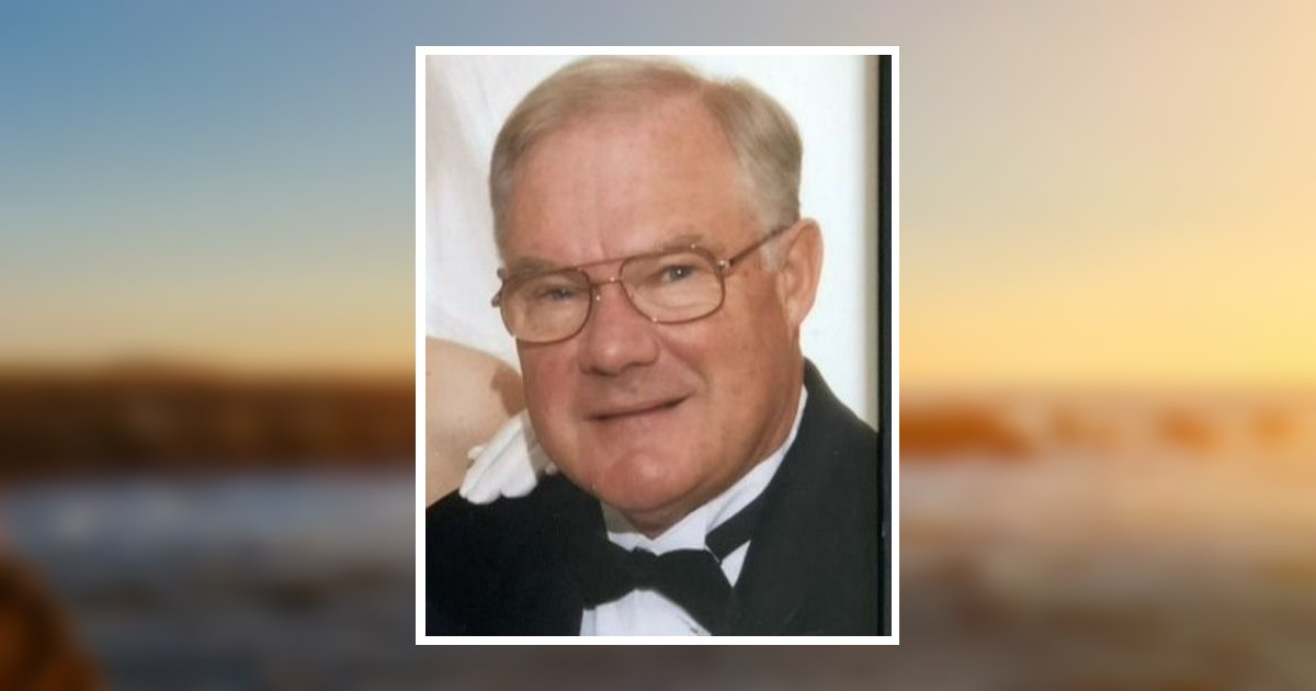 Clifford Bennett Obituary April 26, 2024 - Moloney Family Funeral Homes, Inc.