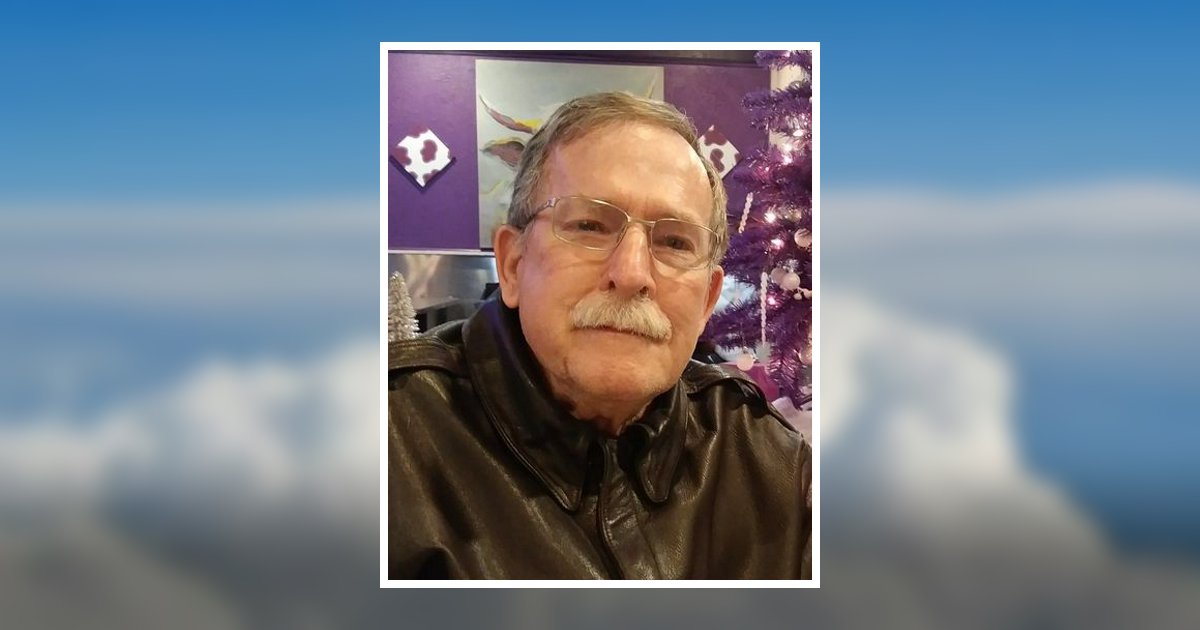 Robert Combs Tebbetts Obituary August 30, 2022 - Smith Family Funeral Home