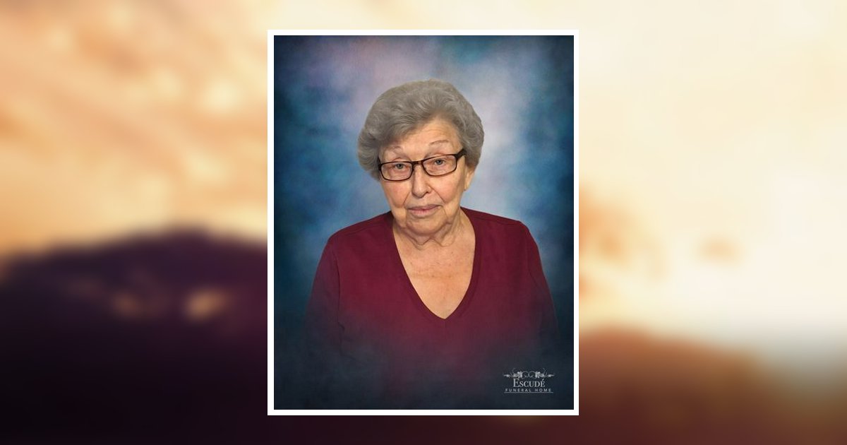 Dottie L. Moreau Obituary December 24, 2024 - Escude Funeral Home