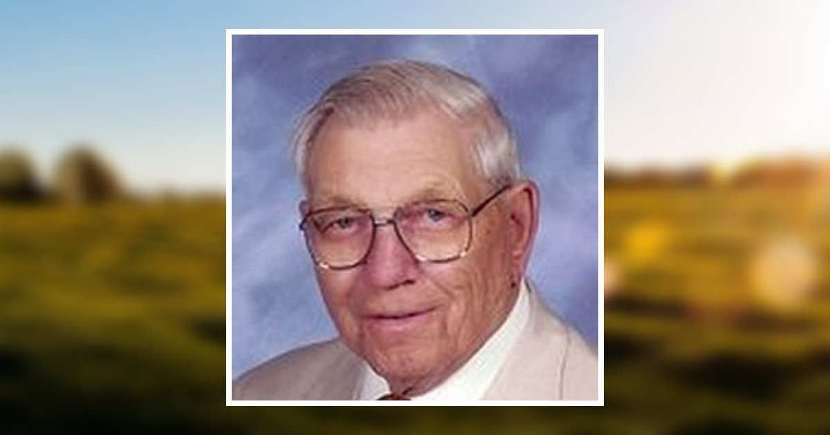 Clifford J. Moquist Obituary December 19, 2005 - Askew Funeral and ...