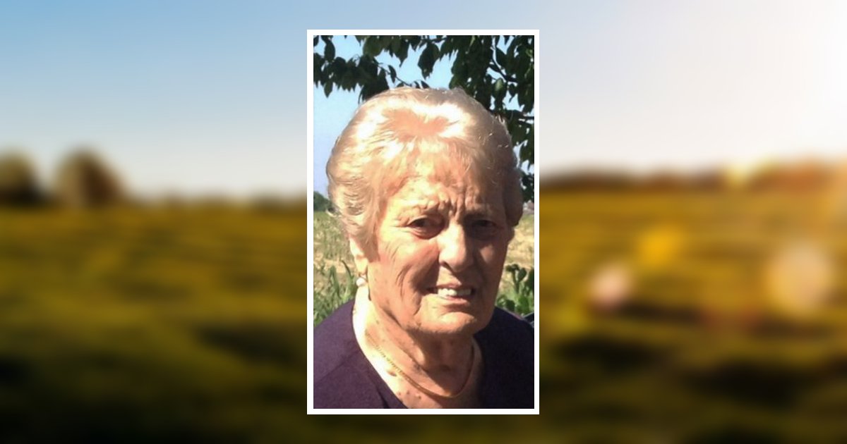Alice Tessari Obituary December 26, 2020 - Kearney Funeral Services