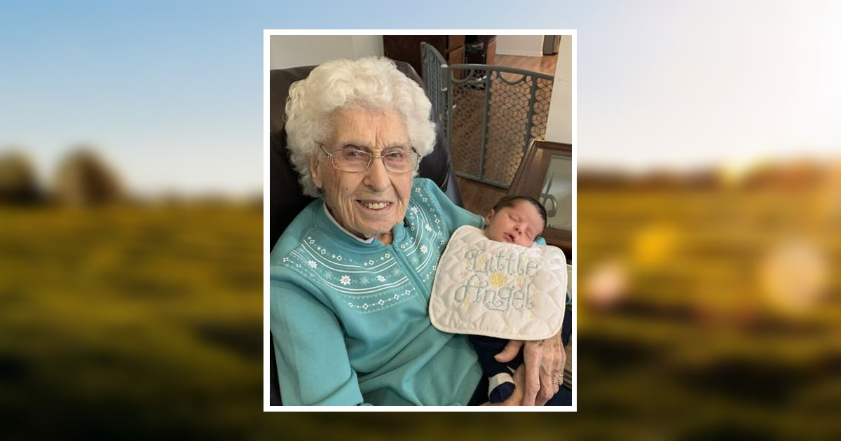 Elaine Mae Minerich Obituary November 13, 2022 - Johnston & Williams ...