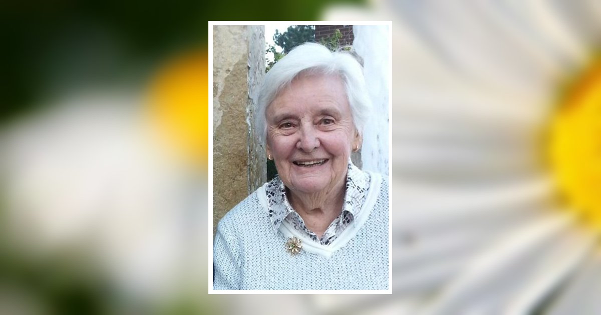 Mary Elizabeth (Lewarne) Cole Obituary December 2, 2021 - Basic ...